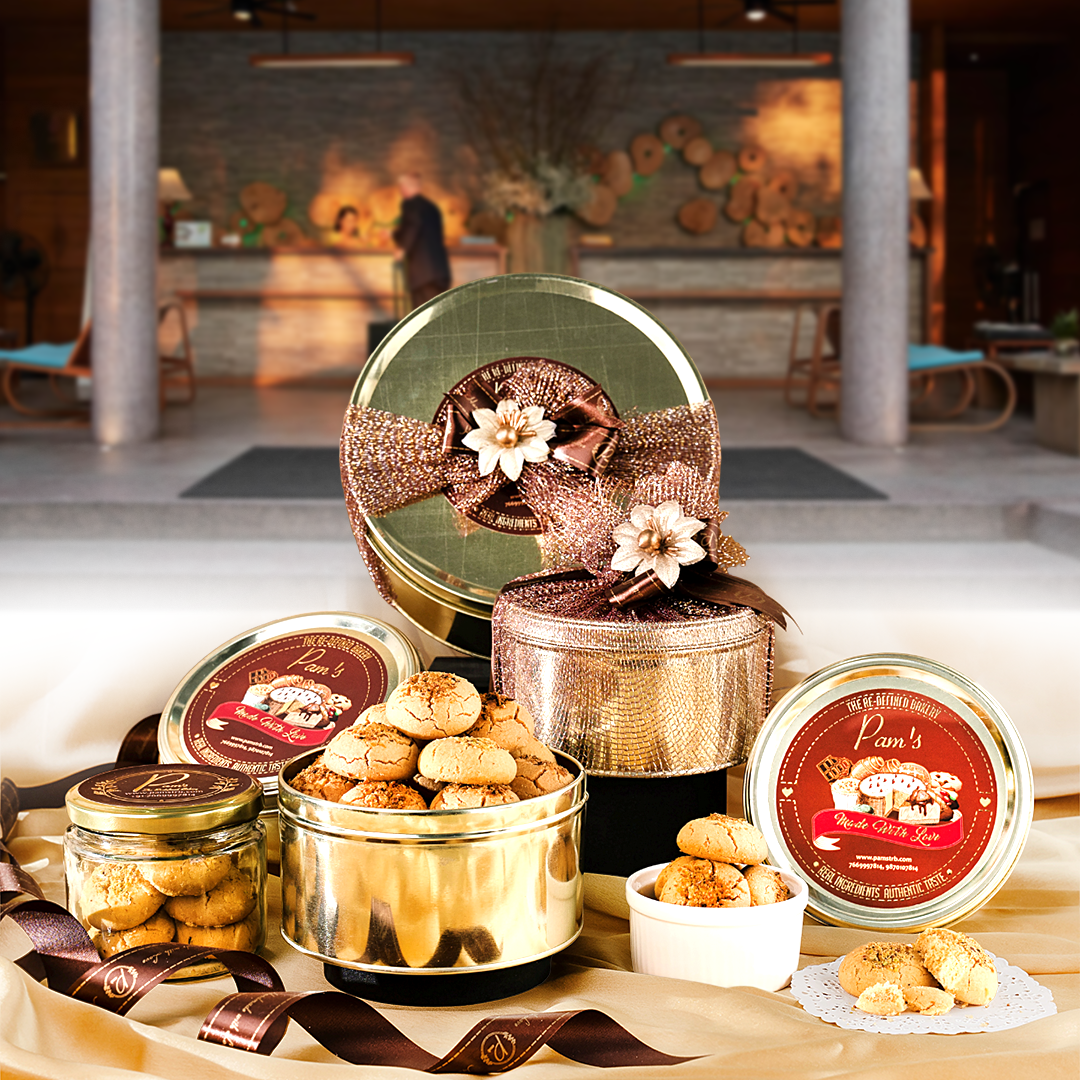 Order Online Customized Cakes, Gift Hamper and Desert